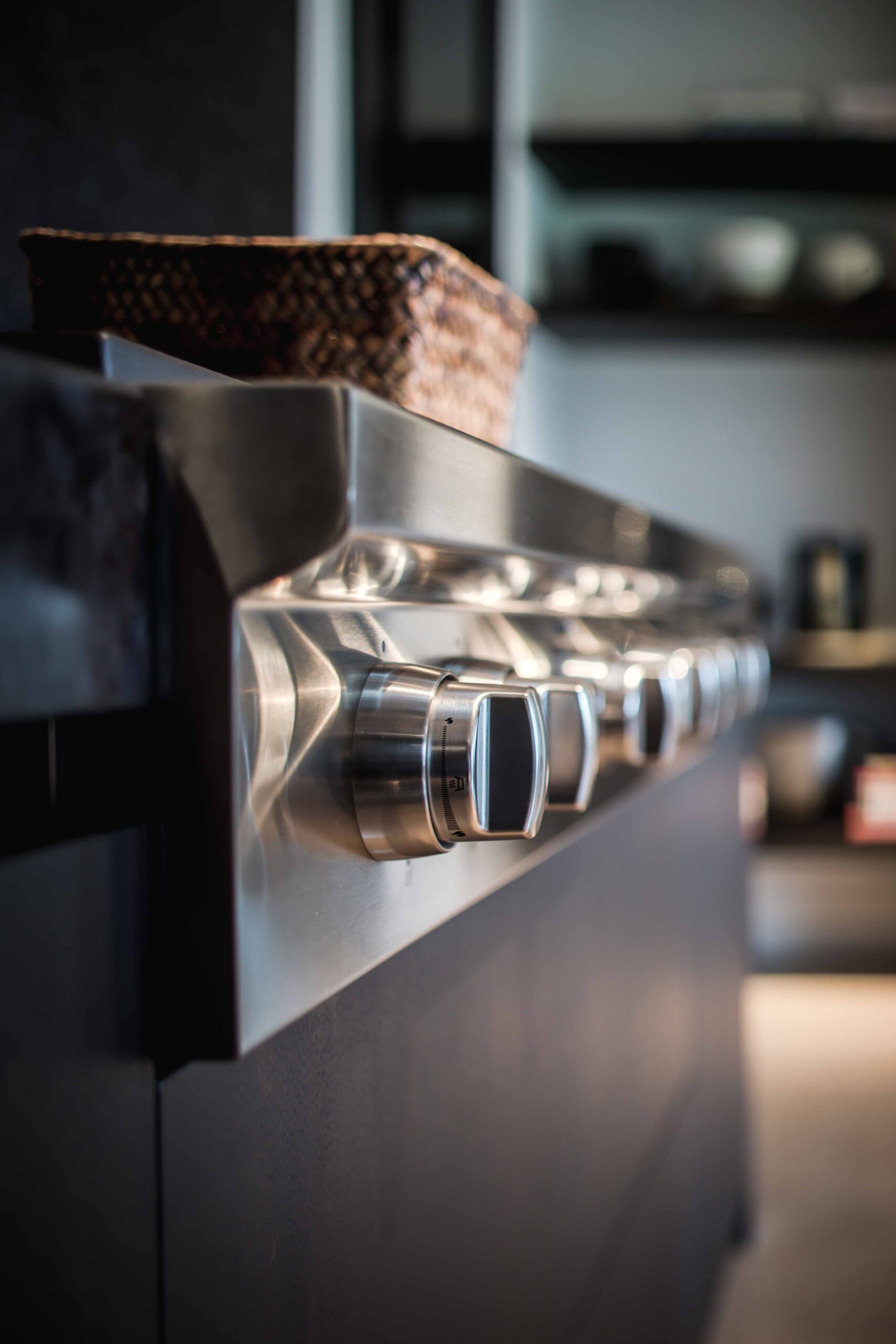 Wolf rangetops | Sealed burner rangetops make smart use of space